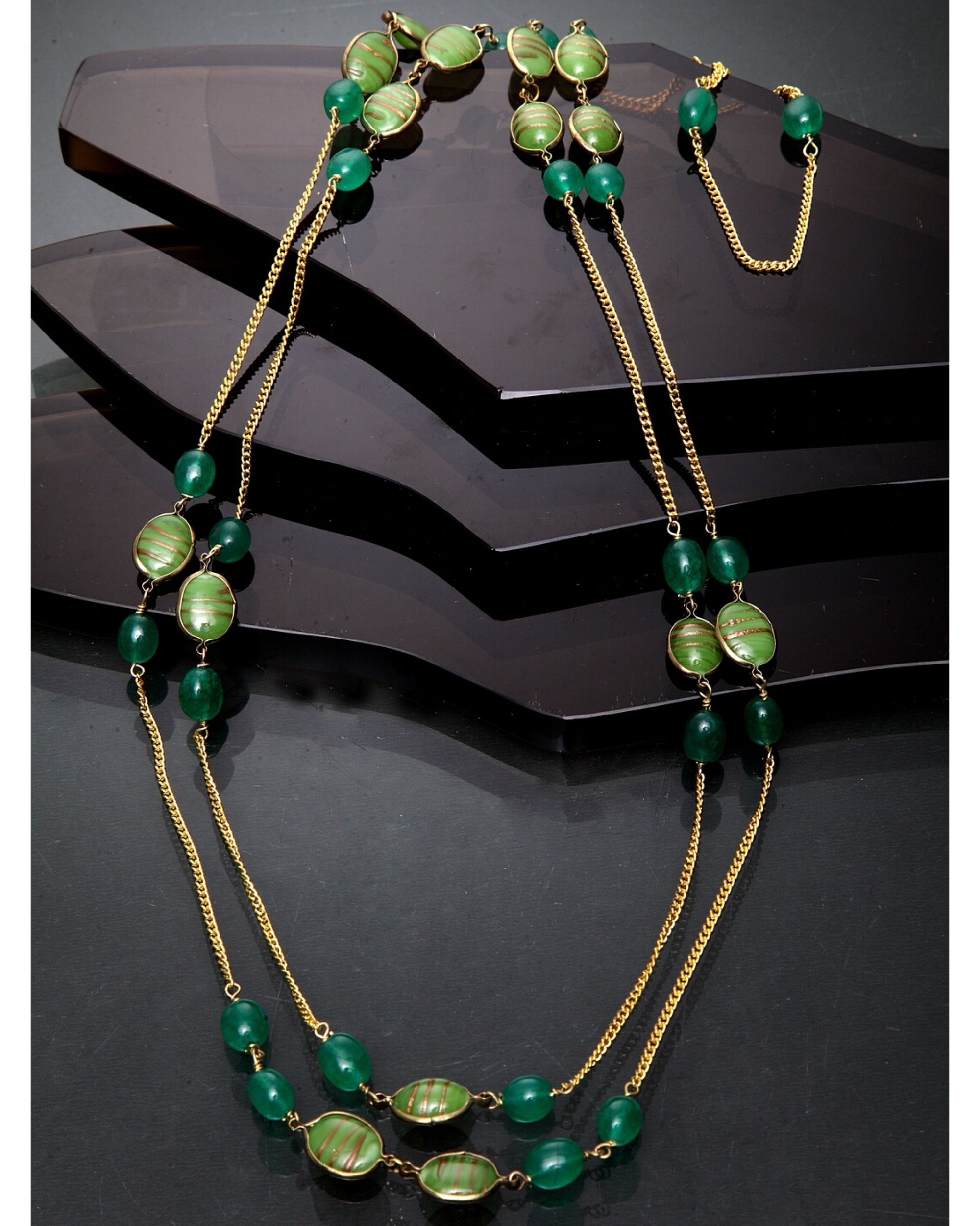 Emerlad stone string nekpiece by Dugri Style | The Secret Label