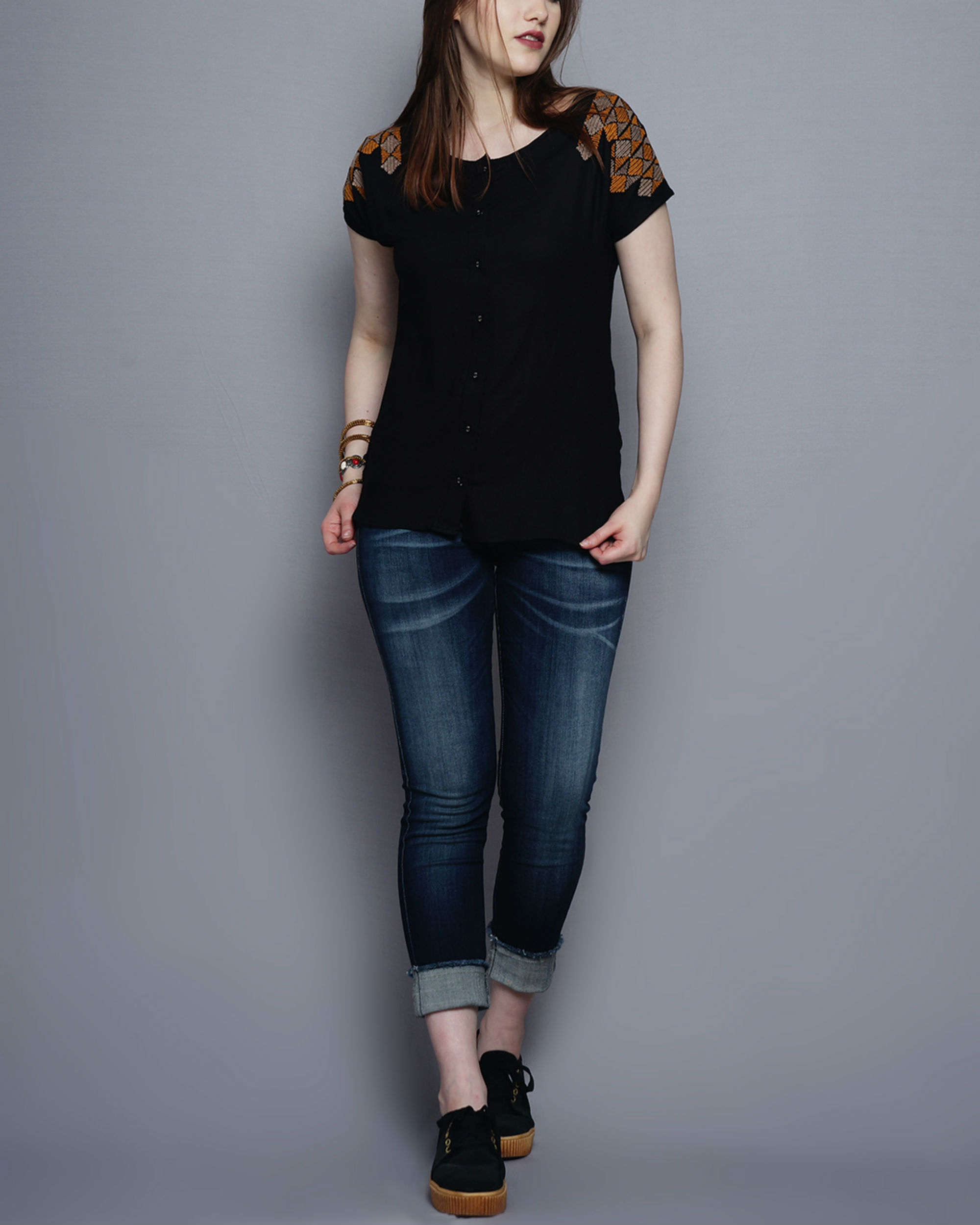 Black Front Open Top by UNTUNG | The Secret Label