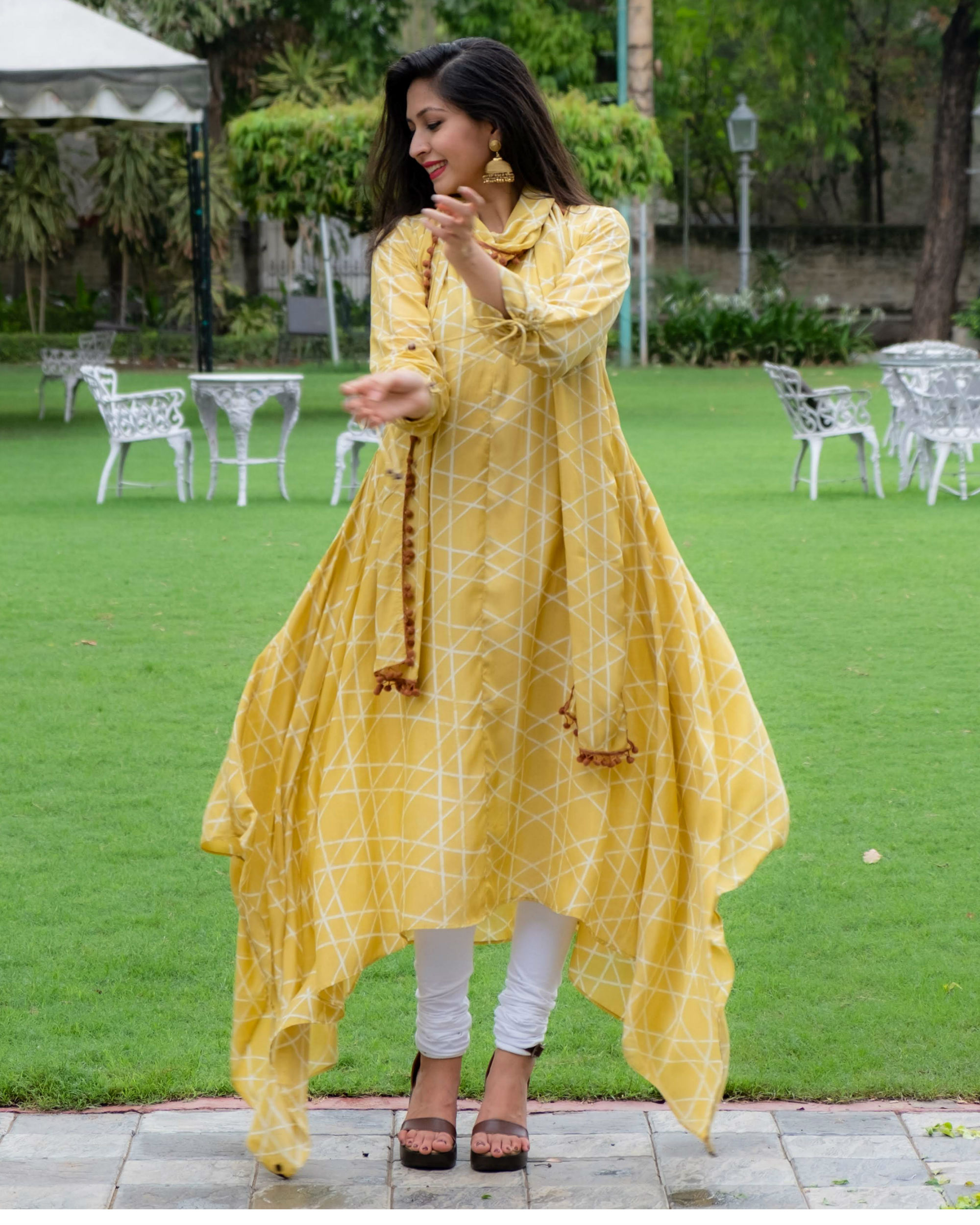 Yellow Asymmetric Tunic With Stole by Keva | The Secret Label