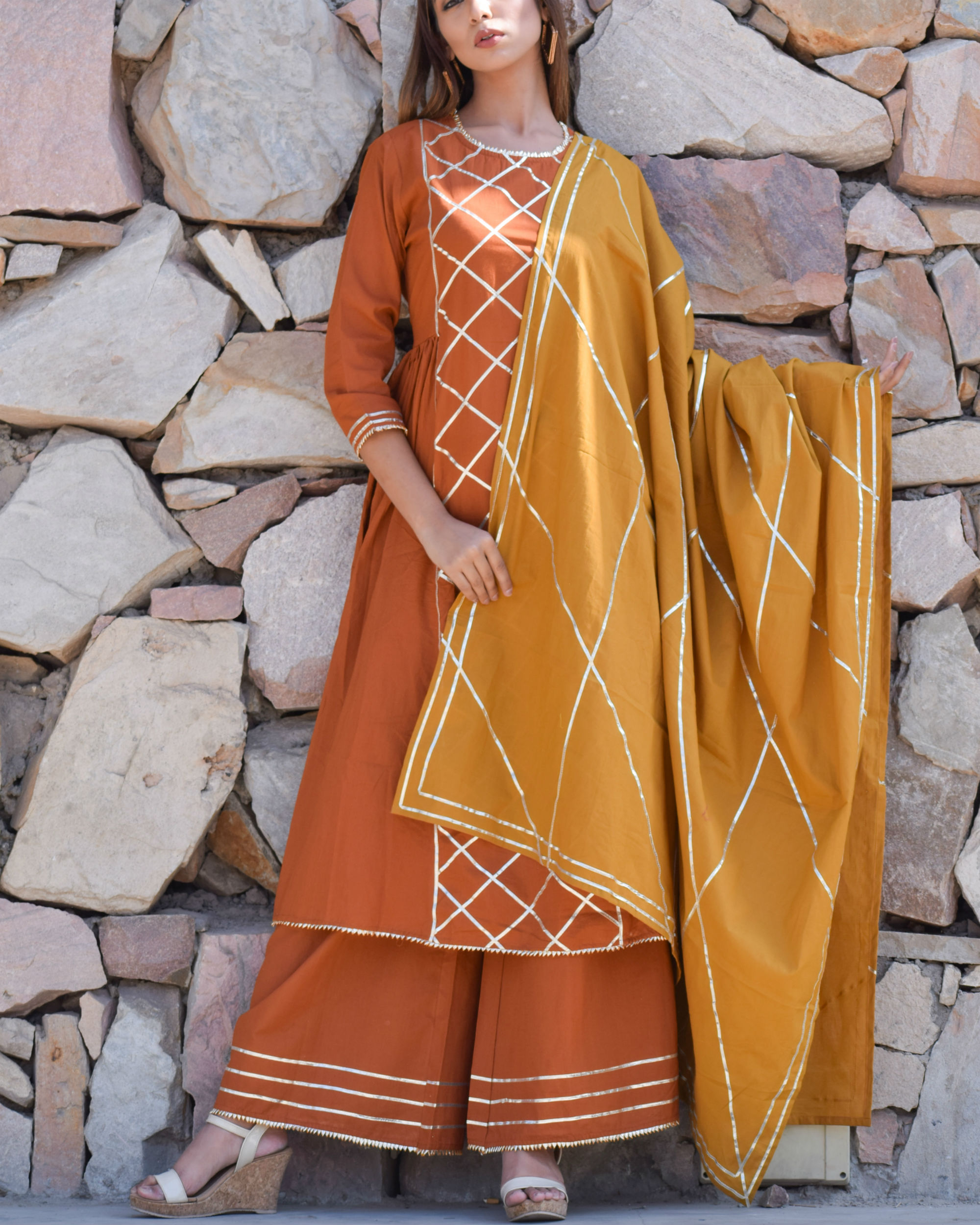 Rust side pleated kurta set with mustard dupatta by Chokhi Bandhani ...