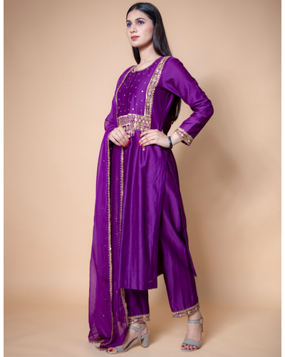 Violet embroidered kurta by Ikshita Choudhary | The Secret Label