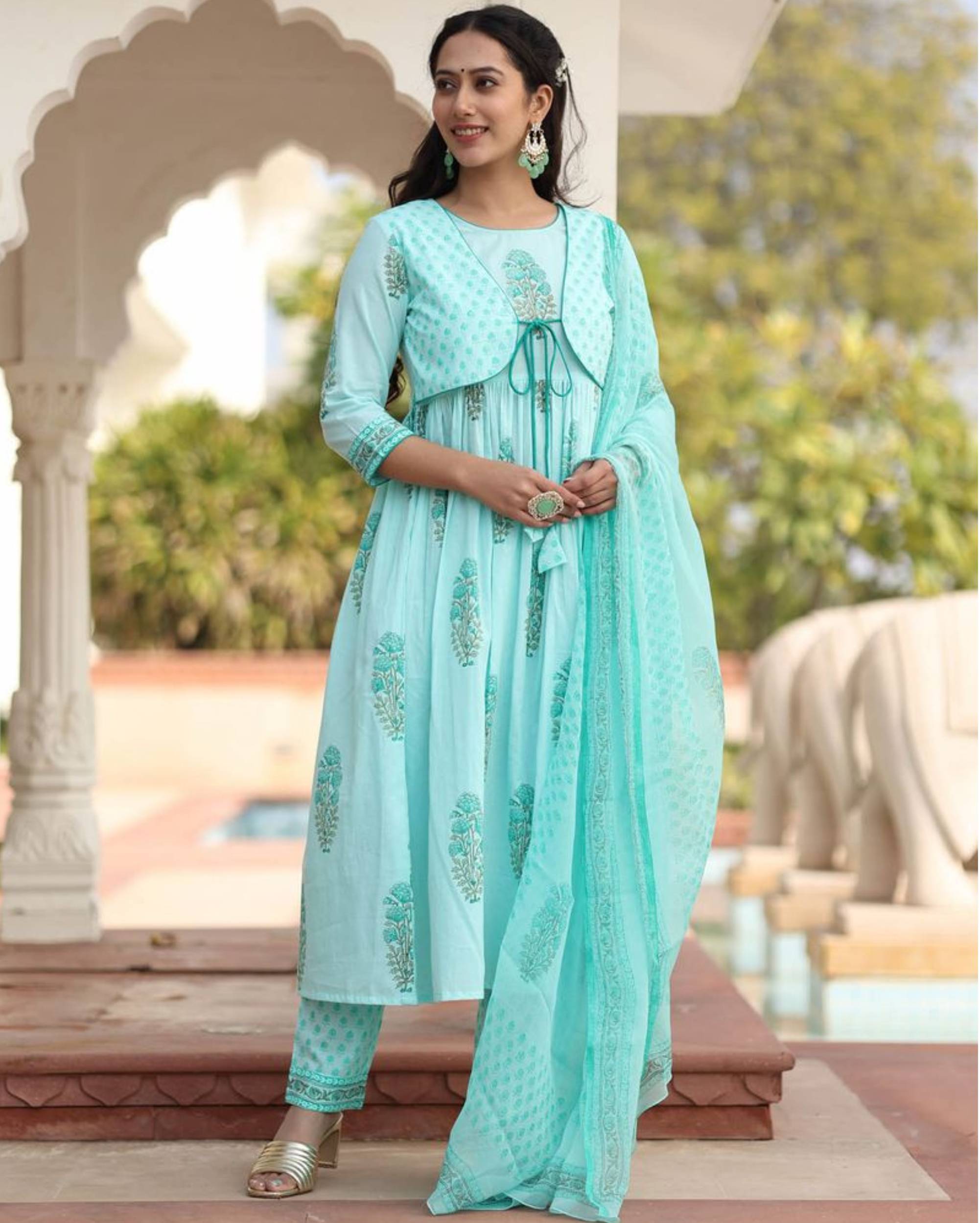 Cyan floral boota block printed suit set - set of three by Mulmul | The ...