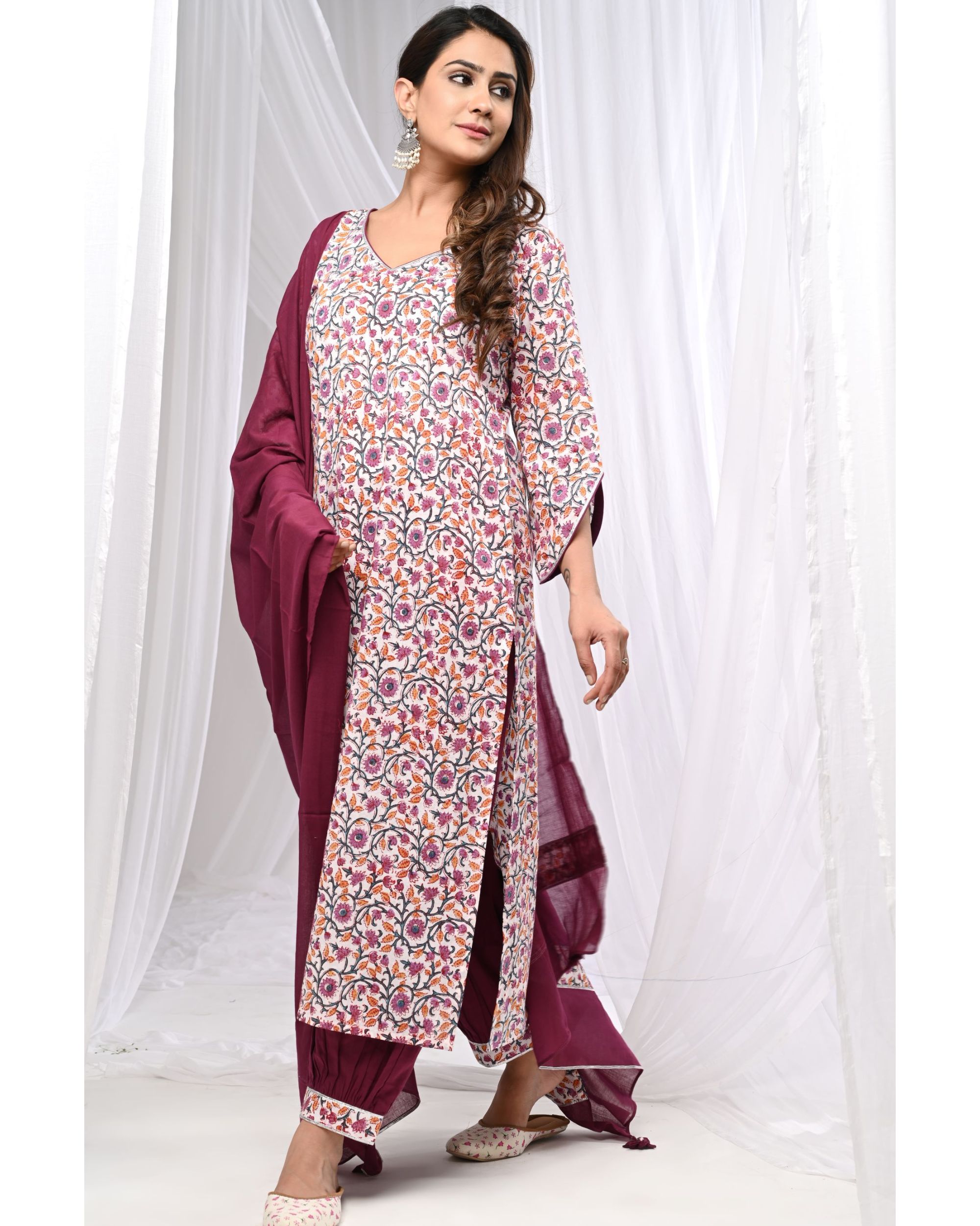 Violet printed Straight kurta set - set of three by Jovi Fashion | The ...