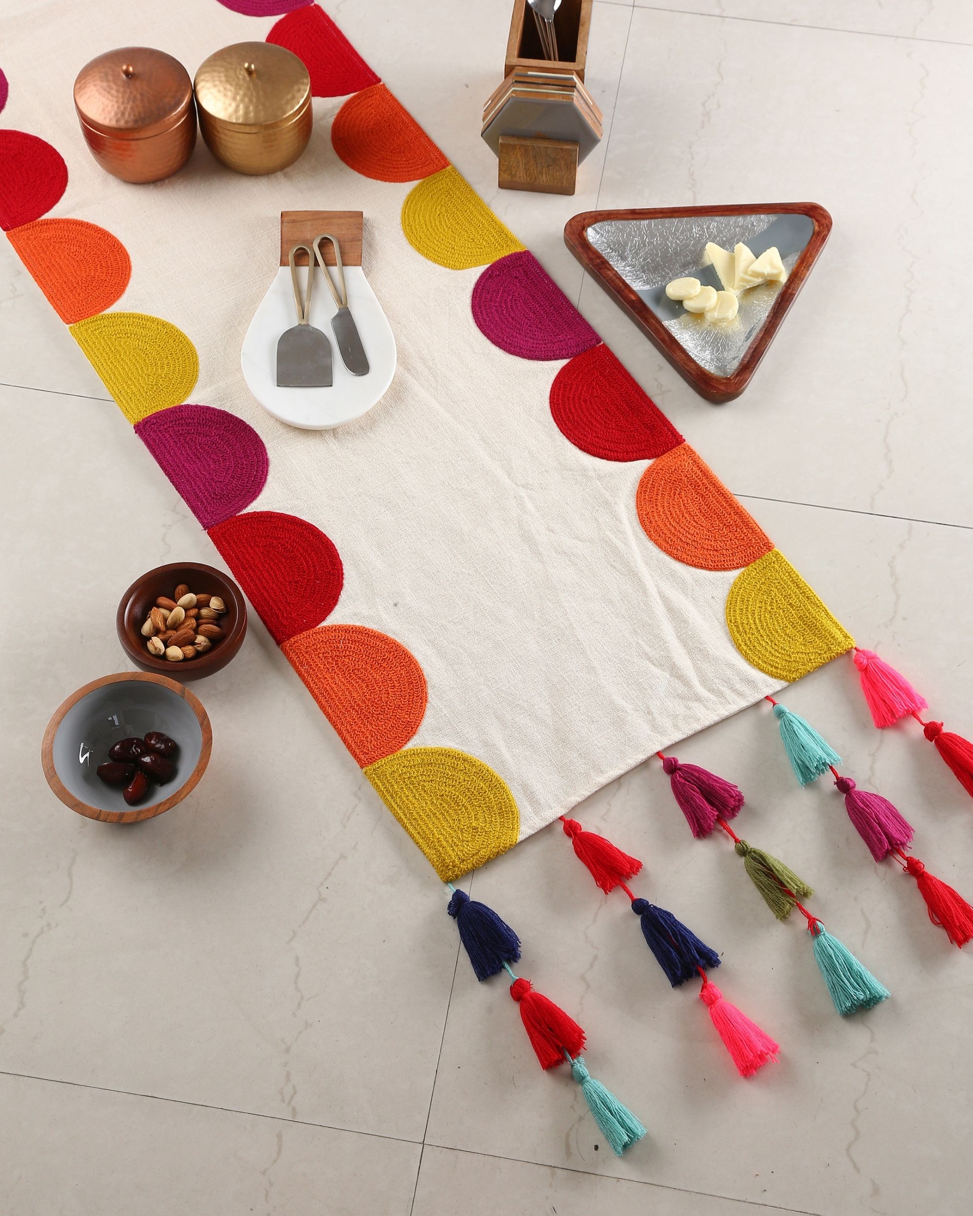 Tasseled cotton table runner with multicolor border by Amoliconcepts ...