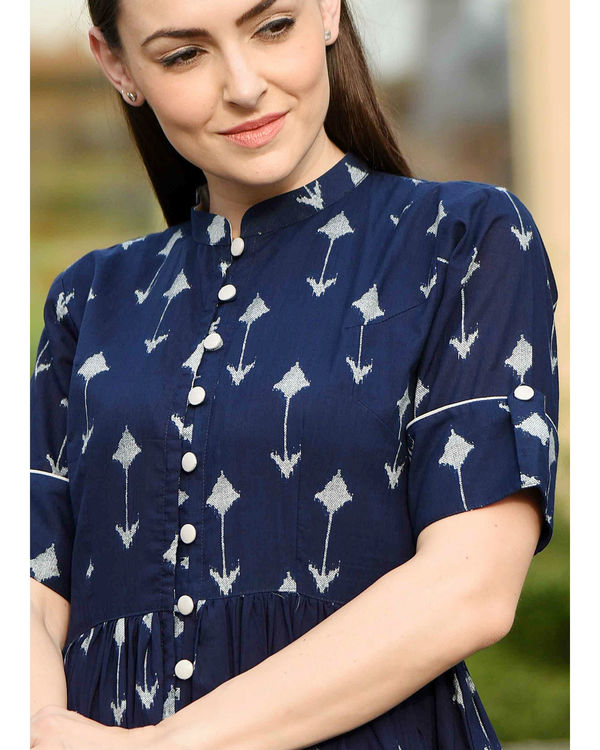 Navy arrow printed cape by Desi Doree | The Secret Label