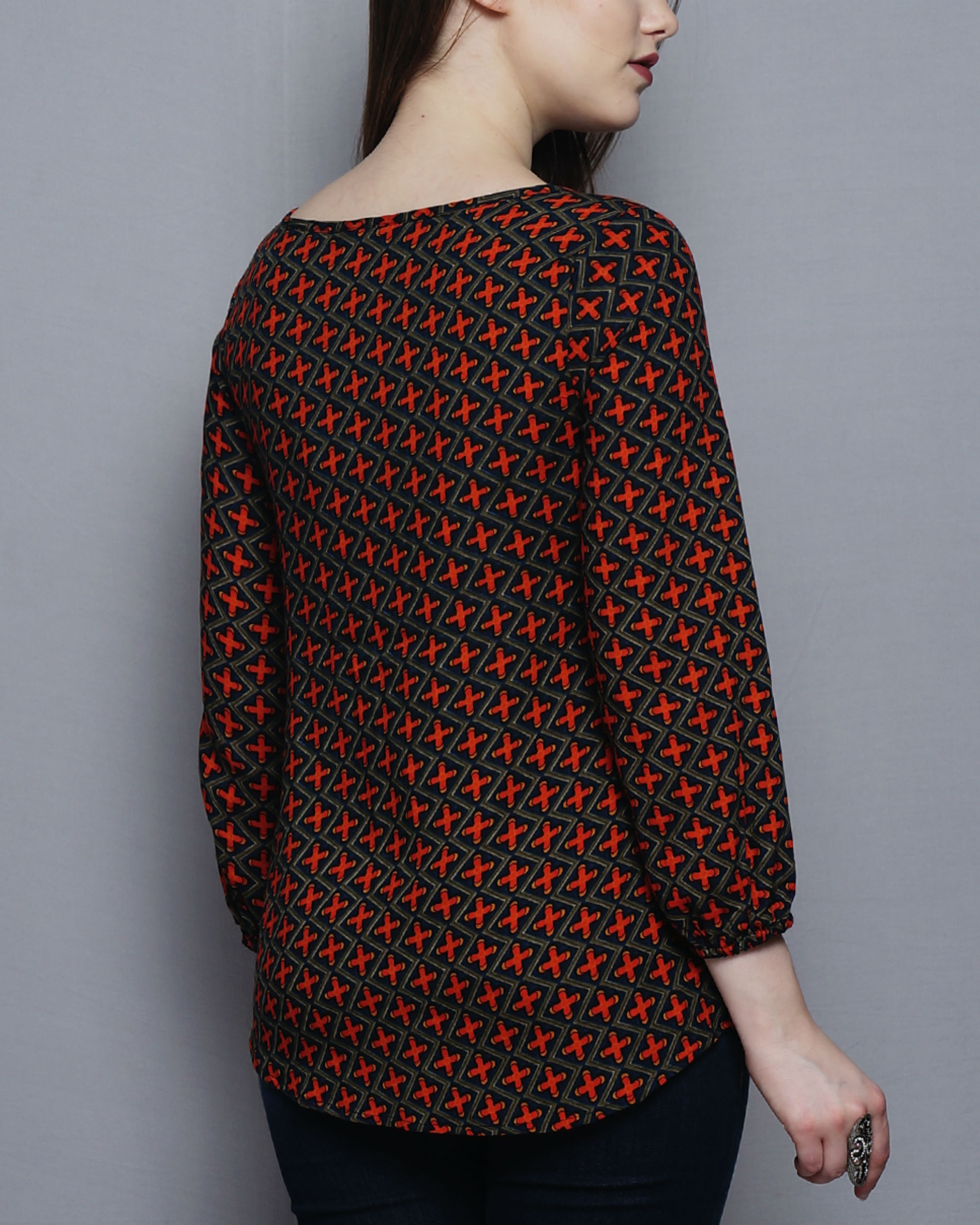 Multicolored yoke top by UNTUNG | The Secret Label