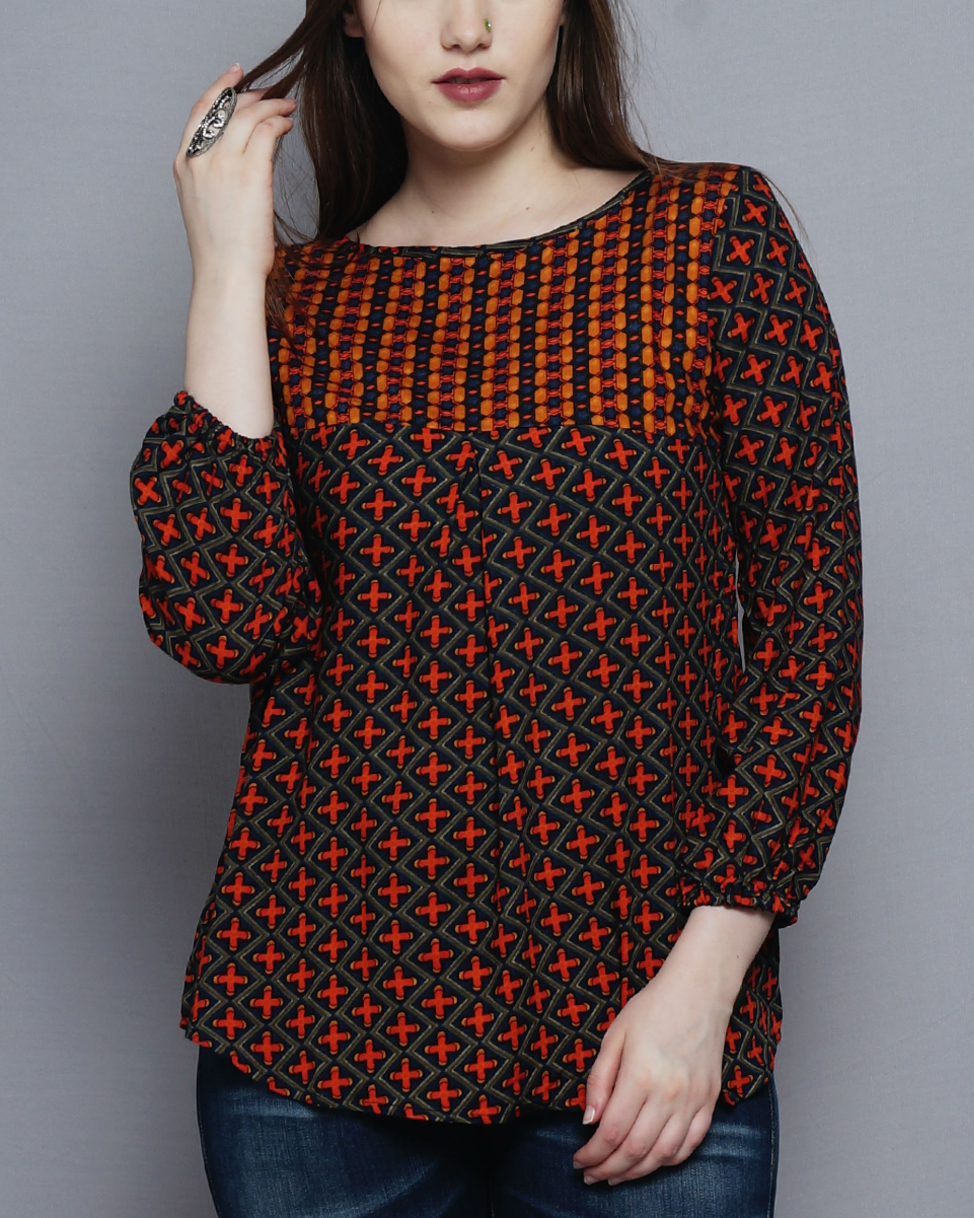 Multicolored yoke top by UNTUNG | The Secret Label