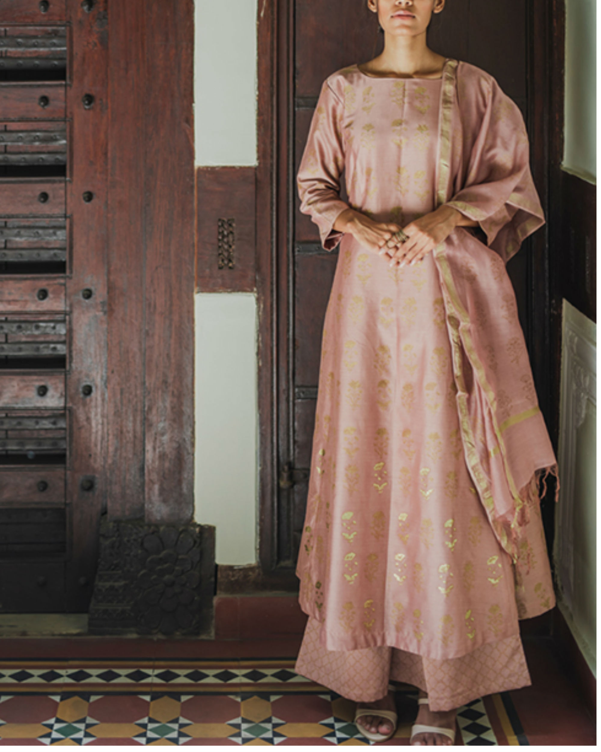 Ghulfam ghera kurta set with dupatta by Purple Panchi | The Secret Label
