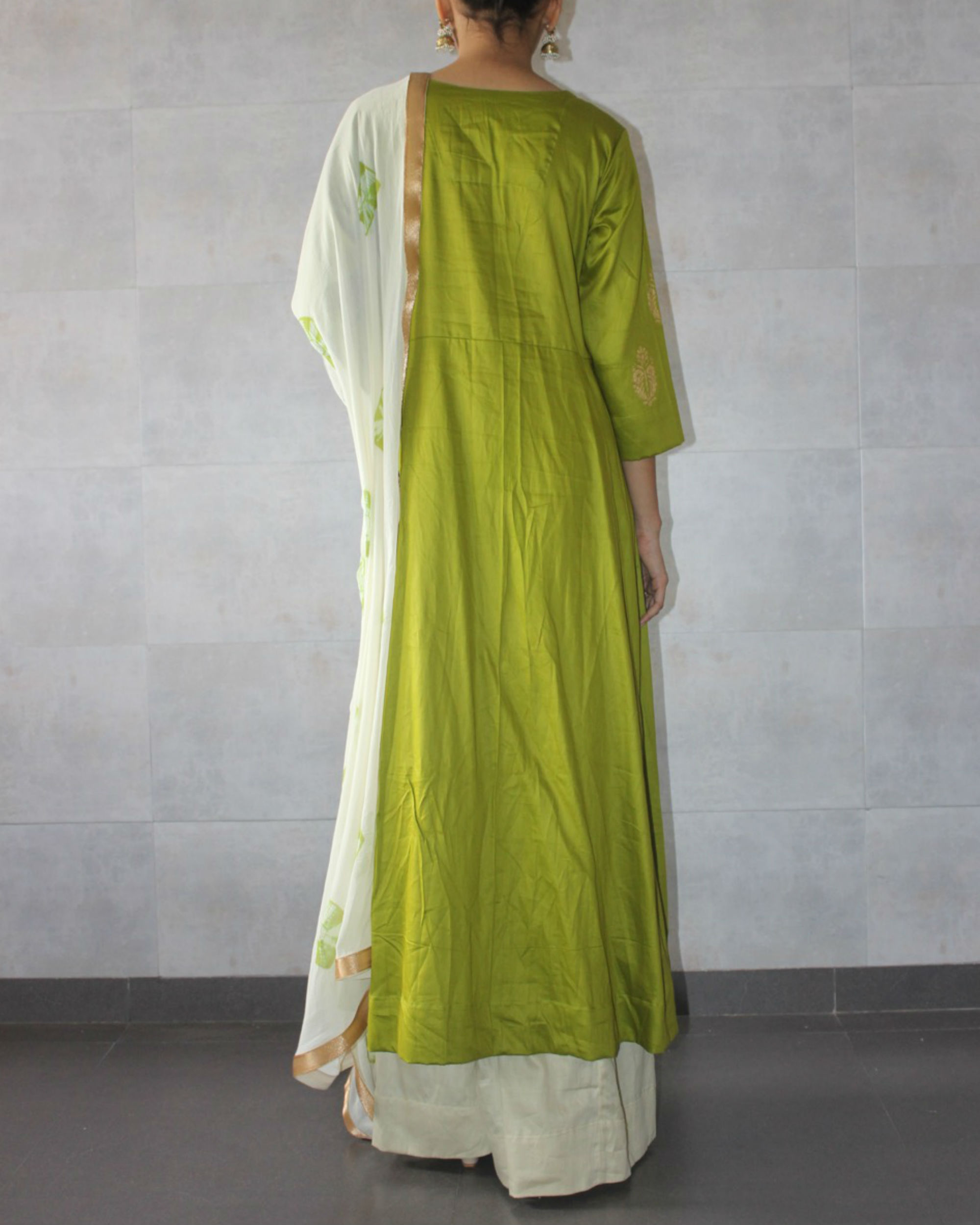 Green side slit kurta set with dupatta by The Label Studio | The Secret ...