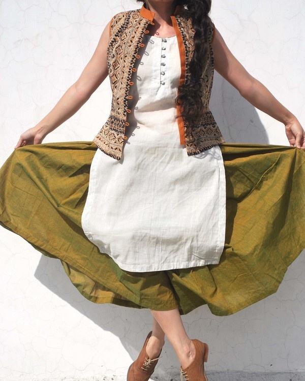 Kalamkari sadri by Itr | The Secret Label