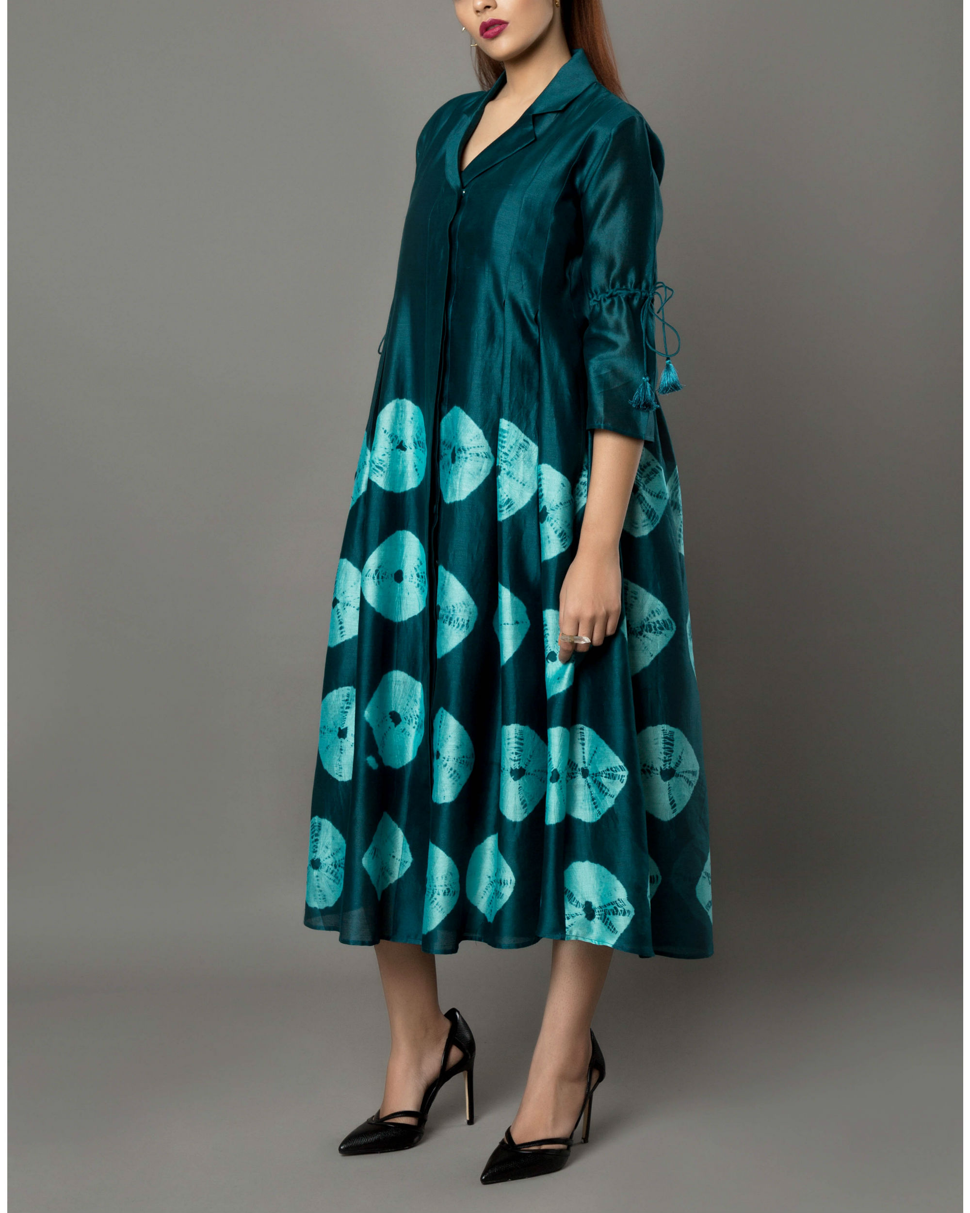 Moniku teal tunic by Ritu Jain Singh | The Secret Label