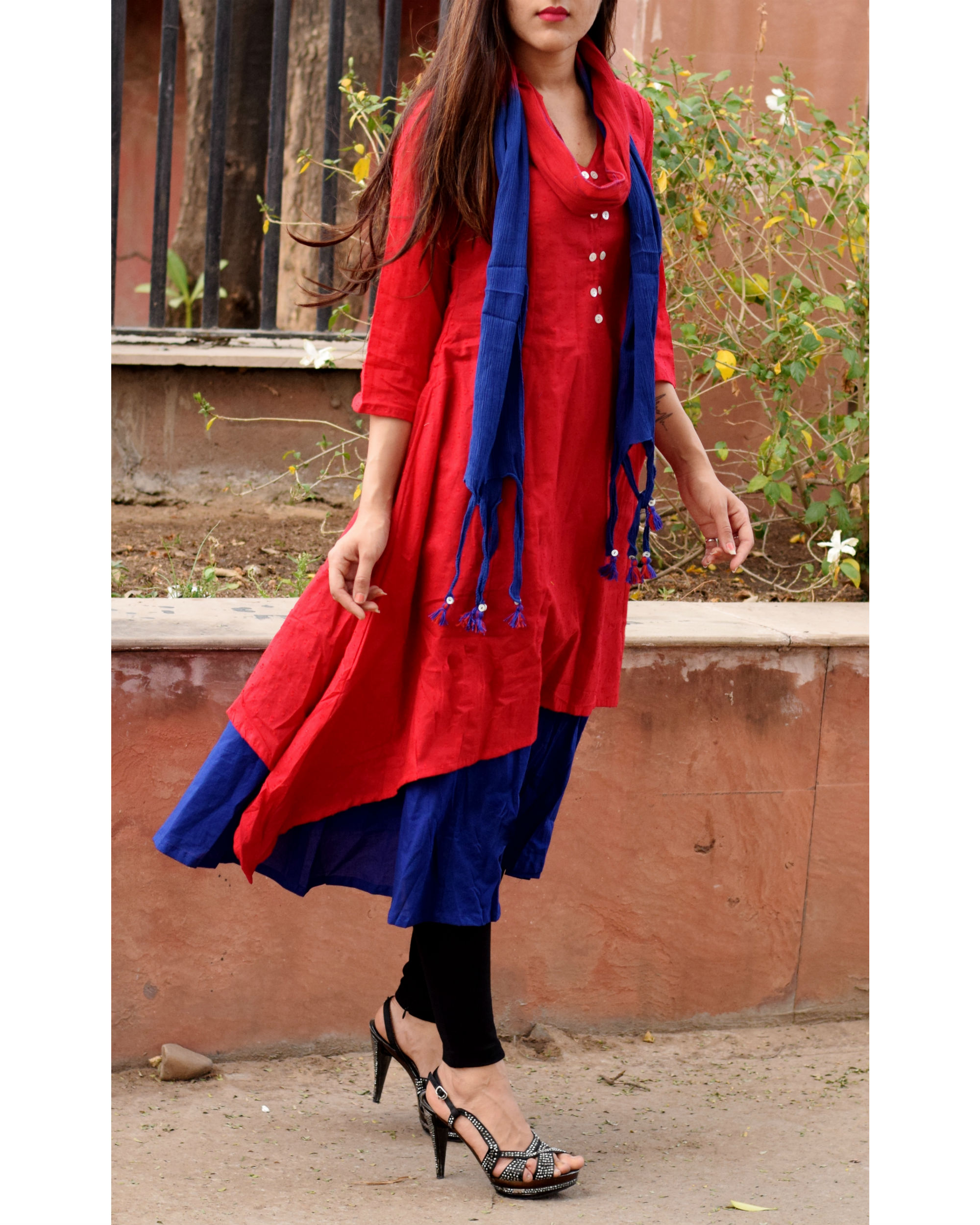 Cherry and blueberry tunic with stole by Keva | The Secret Label