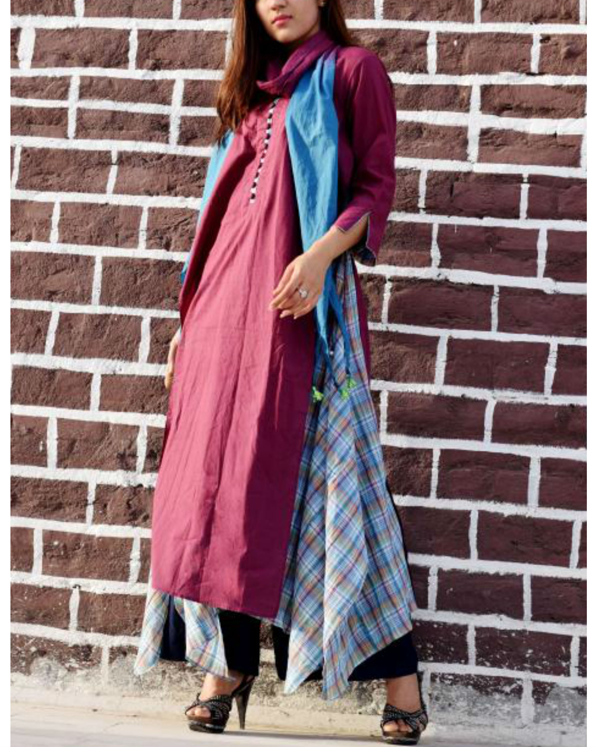 Plum layered tunic with stole by Keva | The Secret Label