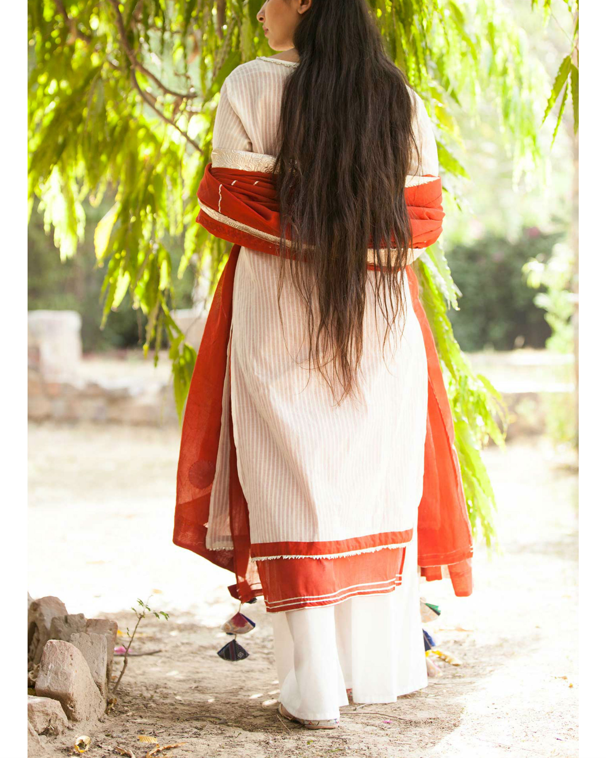 Rust and ivory double layered set by Free Living | The Secret Label