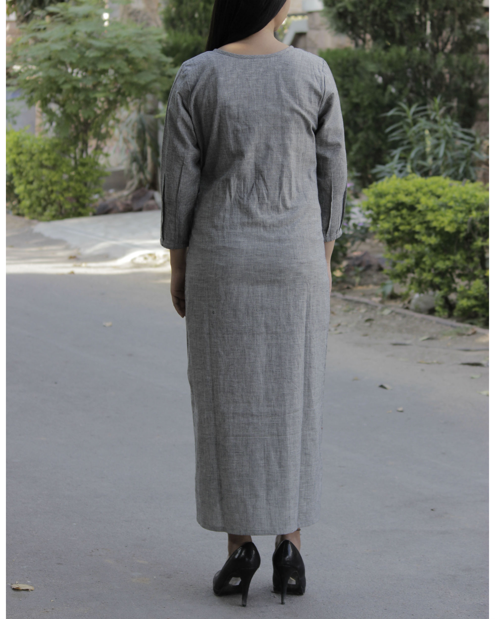 Grey parallel dress by Medhya | The Secret Label