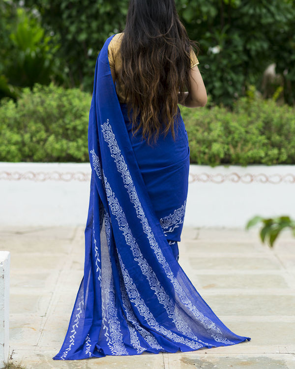 Indigo floral print sari by Kolam | The Secret Label