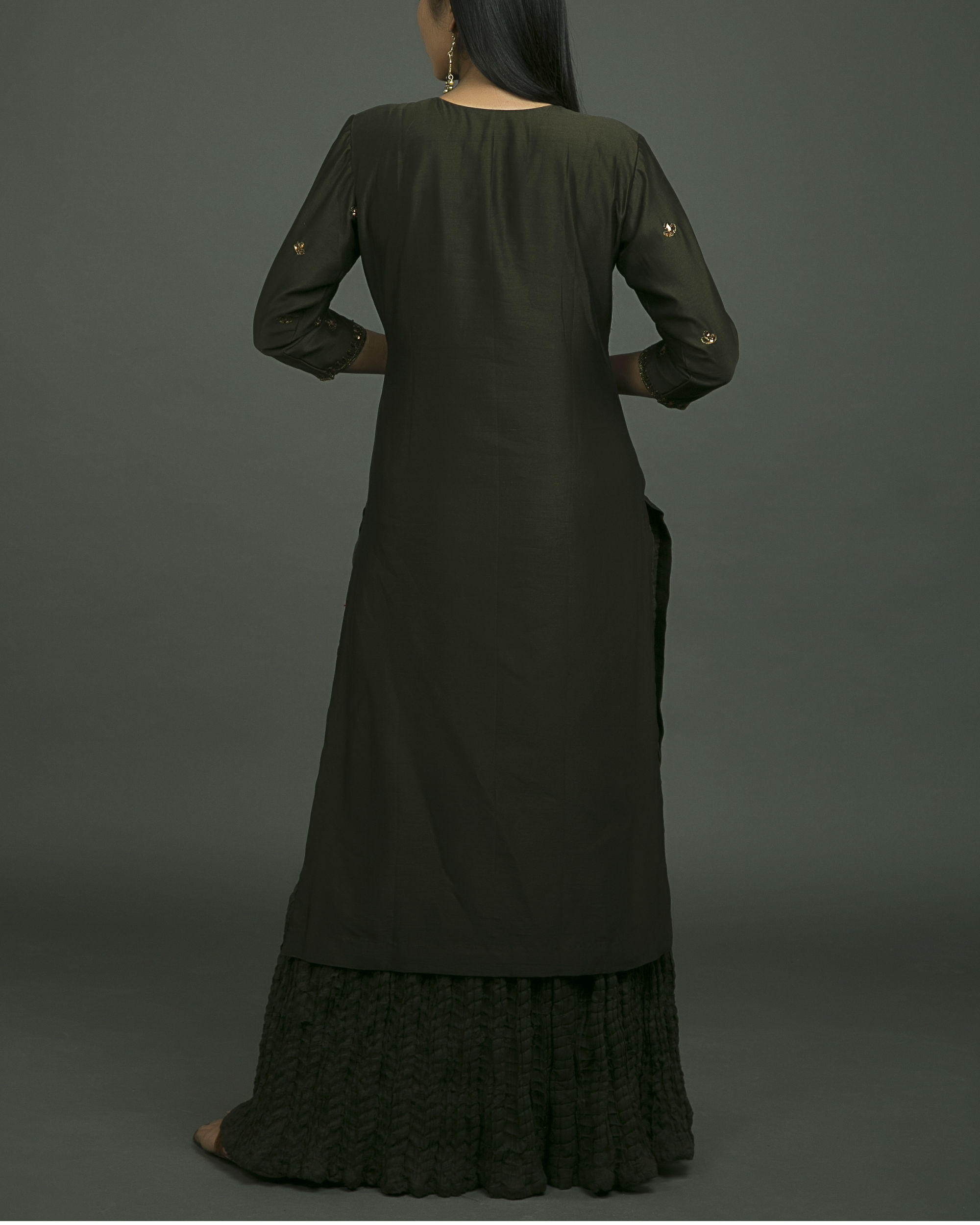 Noori phool embroidered skirt set by Purple Panchi | The Secret Label